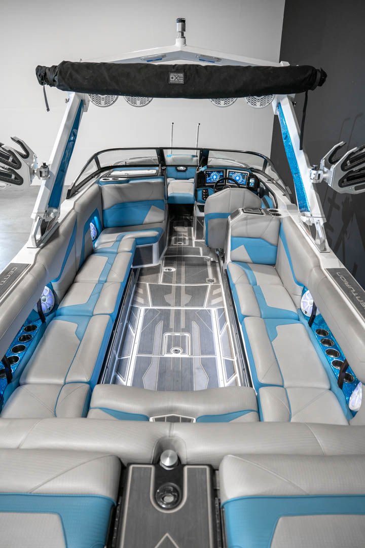 Centurion Ri265 2022 | Mist Blue Flake / White | BoardCo Boats