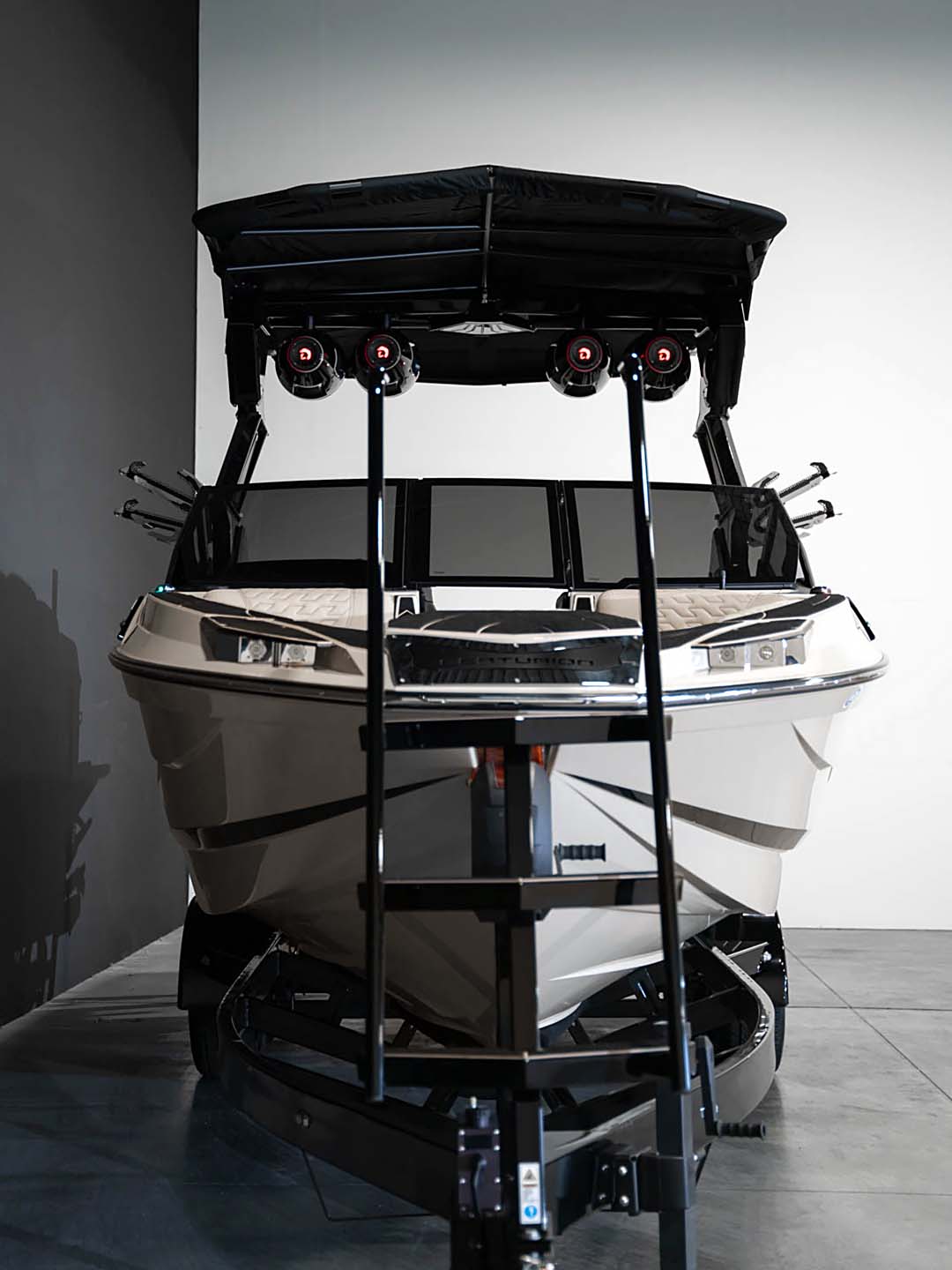 2024 Centurion Ri265 - Tan / Black Flake | BoardCo Boats