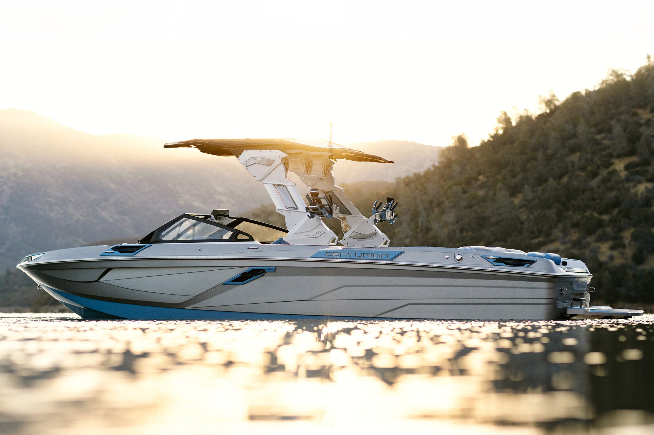 Centurion Ri Series Boats | Ri230, Ri245, Ri265 | BoardCo Boats