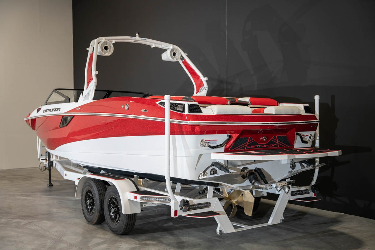 Centurion Fi25 2023 | Fire Red MF / White | BoardCo Boats