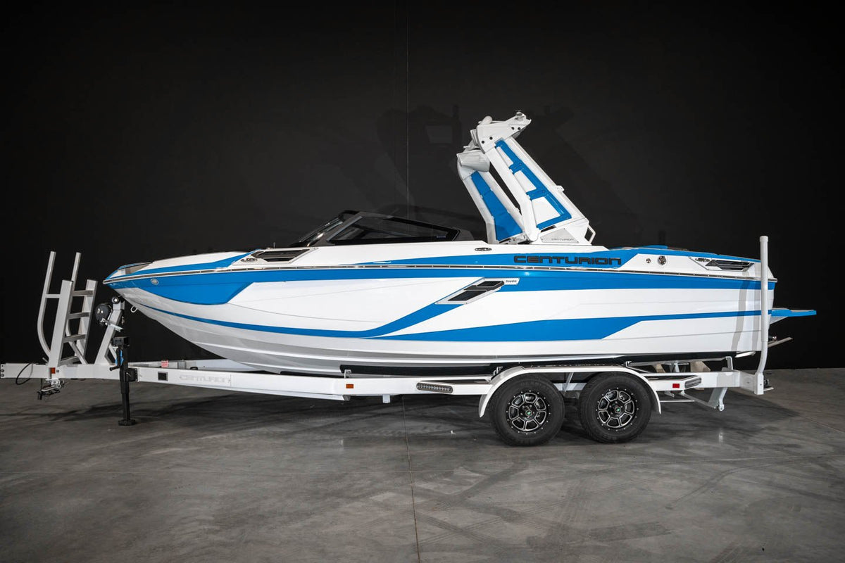 Centurion Ri230 2023 | White / Electric Blue | BoardCo Boats
