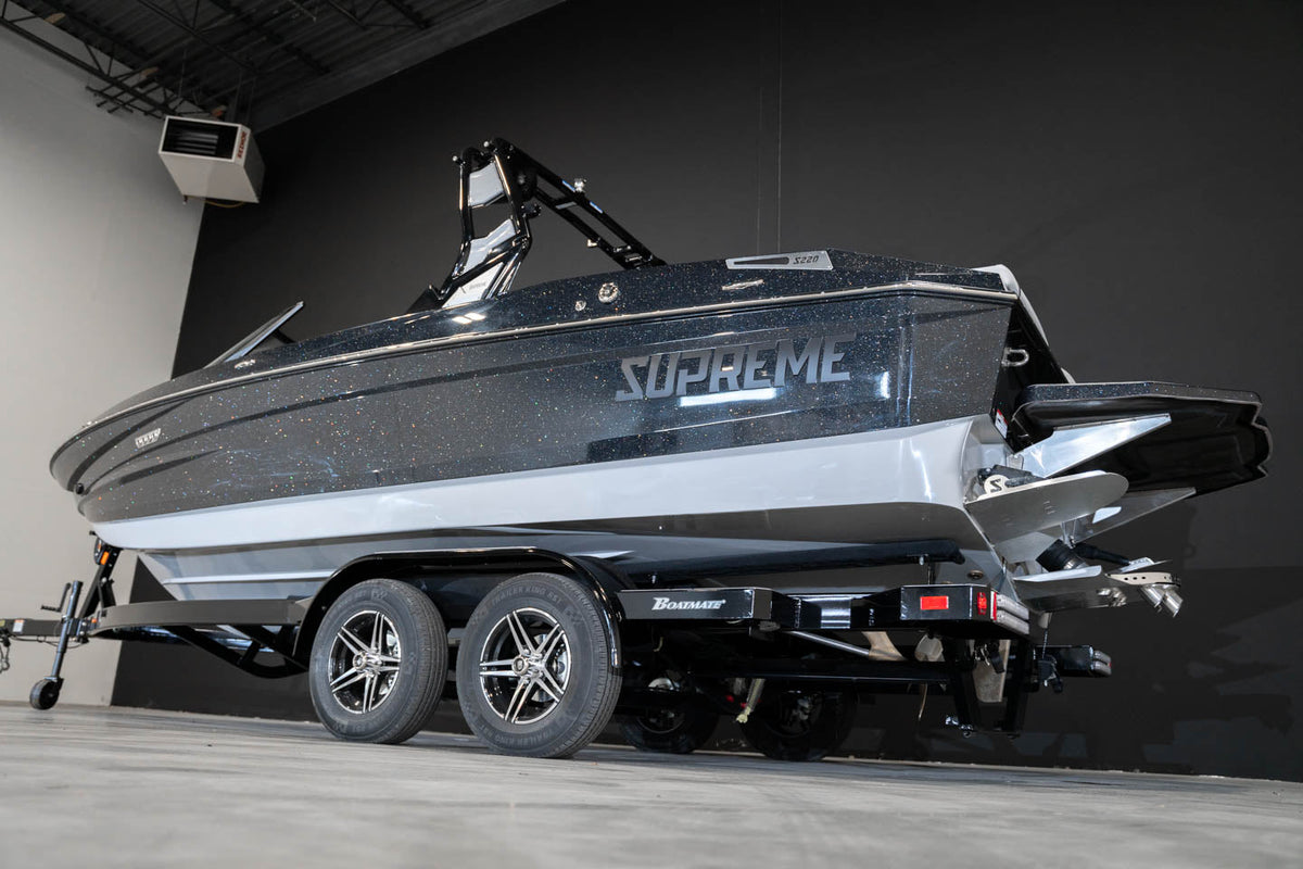 Supreme S220 2023 | Black MF / Stone Gray | BoardCo Boats