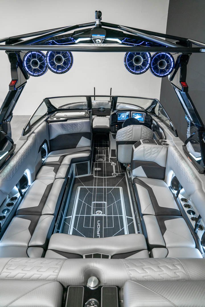 Centurion Ri245 2024 | Stone Grey | BoardCo Boats