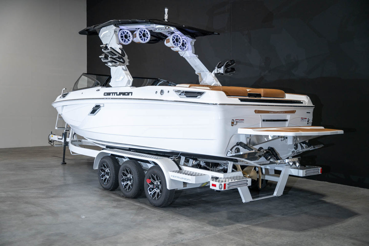 Centurion Ri245 2024 | White | BoardCo Boats